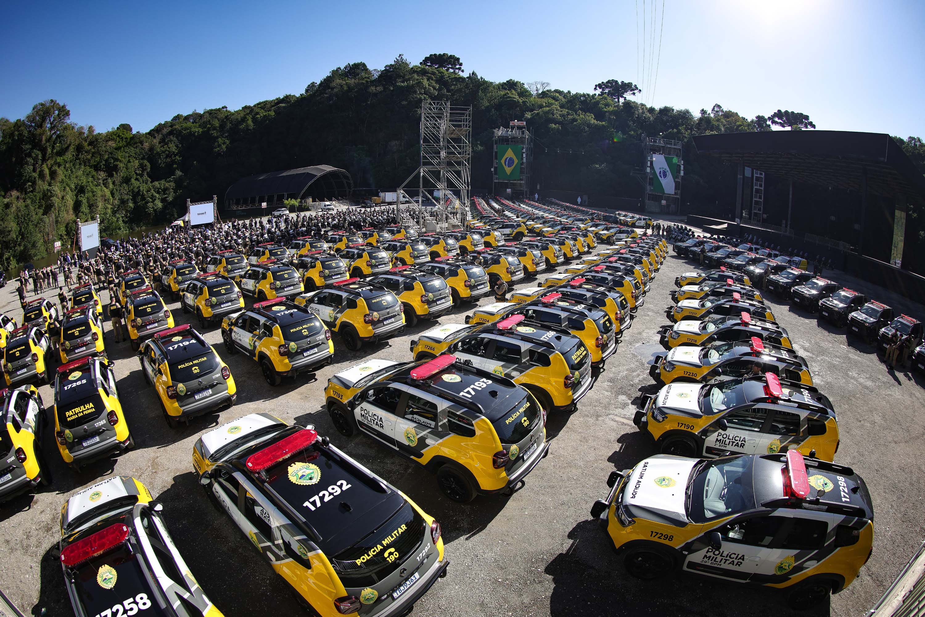 Ratinho entrega motos e viaturas para Batalhão da PM em Ponta Grossa ...