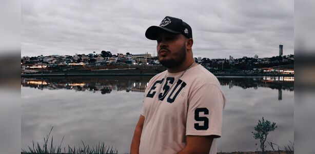 Rapper Léo Lima PR lança clipe no Lago de Olarias com forte carga ...