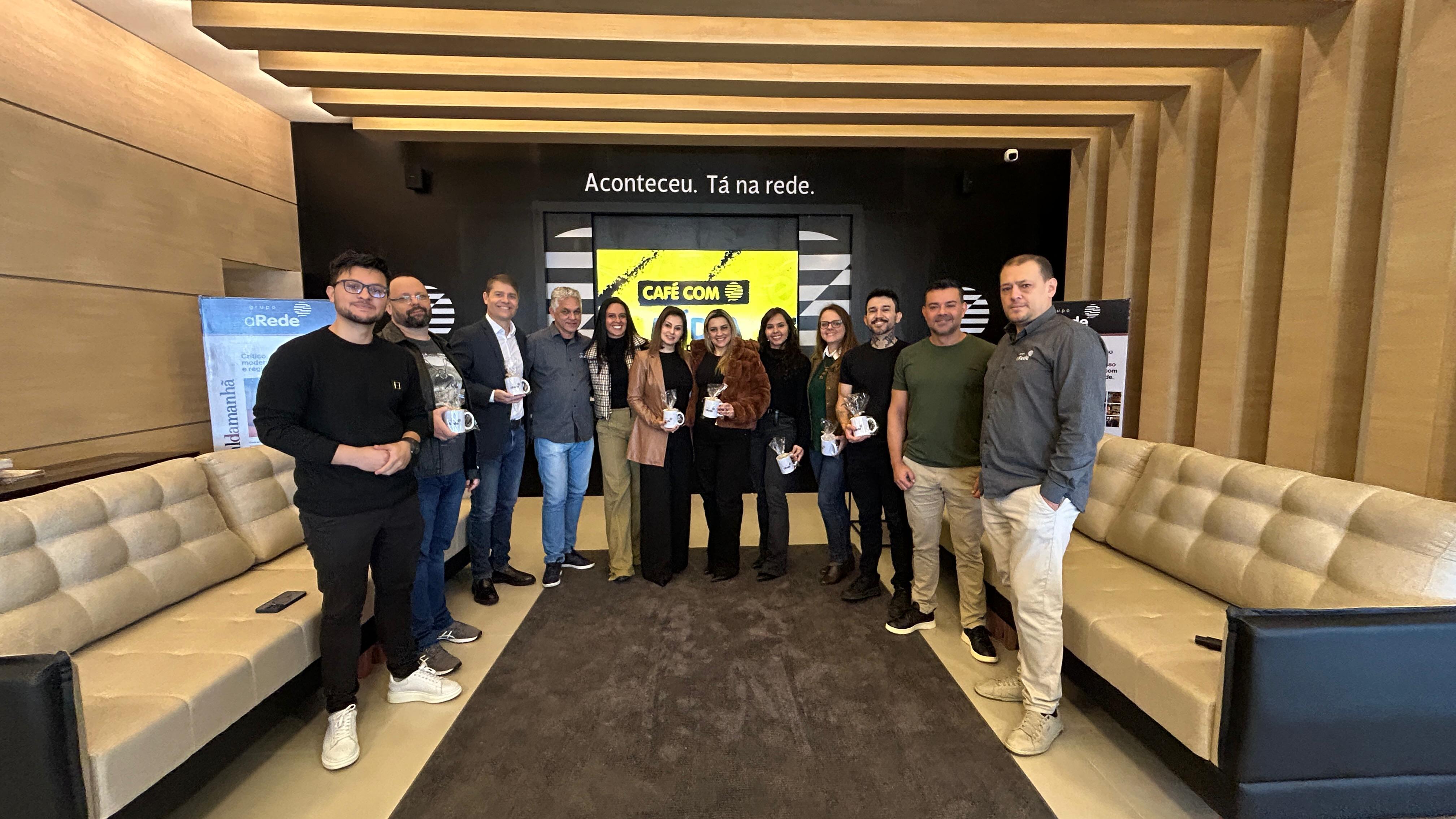 Coluna RC destaca visita da Casa da Comunicação ao Grupo aRede | aRede