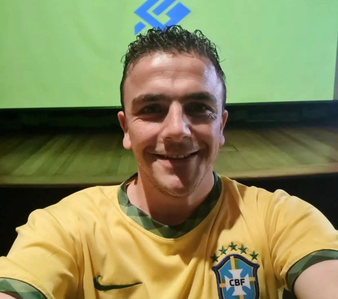 Aliel celebra vitória do Brasil junto com a equipe de transição | aRede