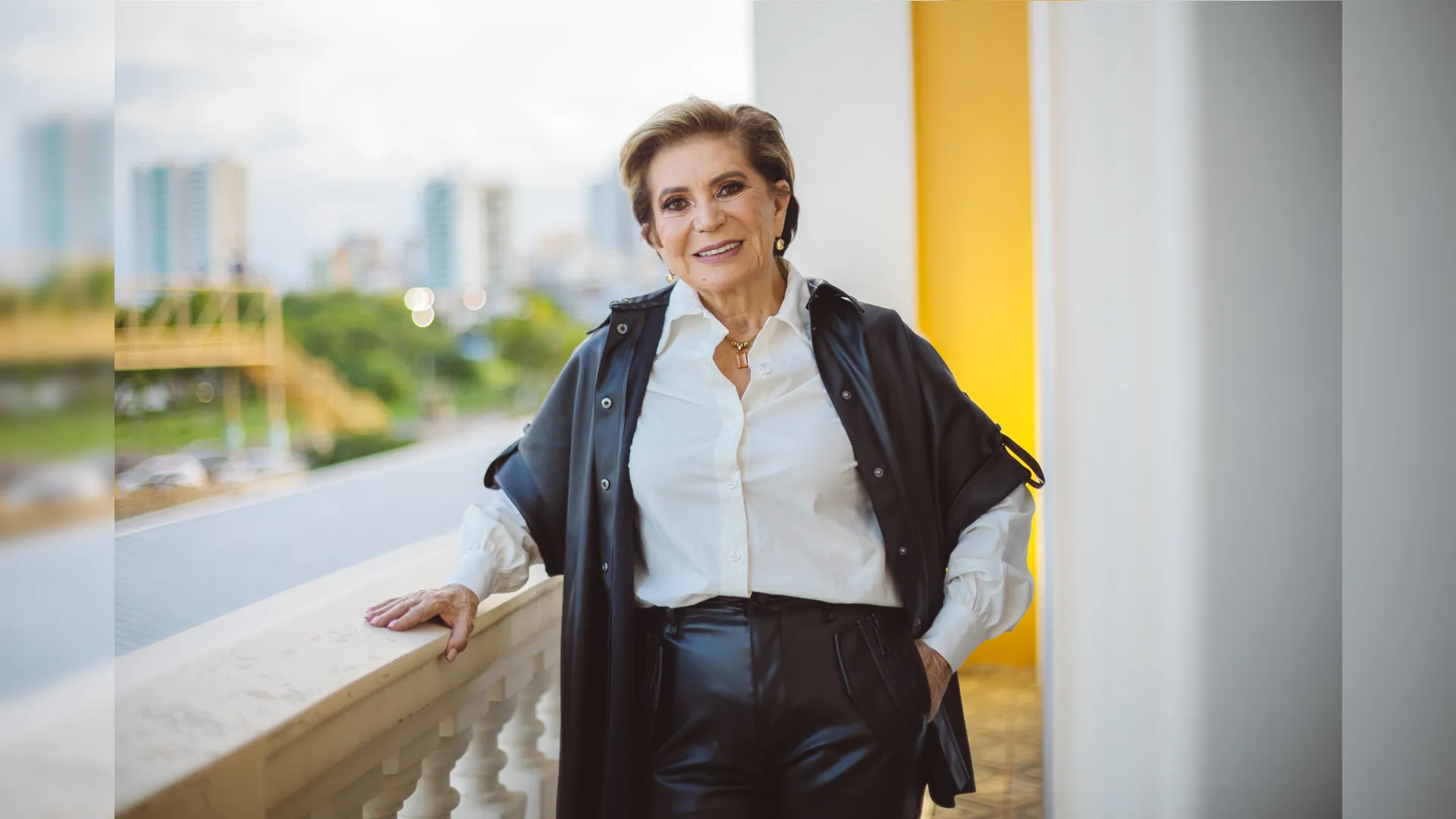 Coluna RC parabeniza a prefeita Elizabeth Schmidt | aRede